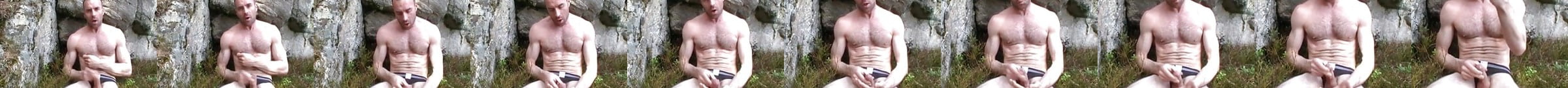 Bulge In Tight Jeans Gets Out Huge Flaccid Cock Gay Xhamster